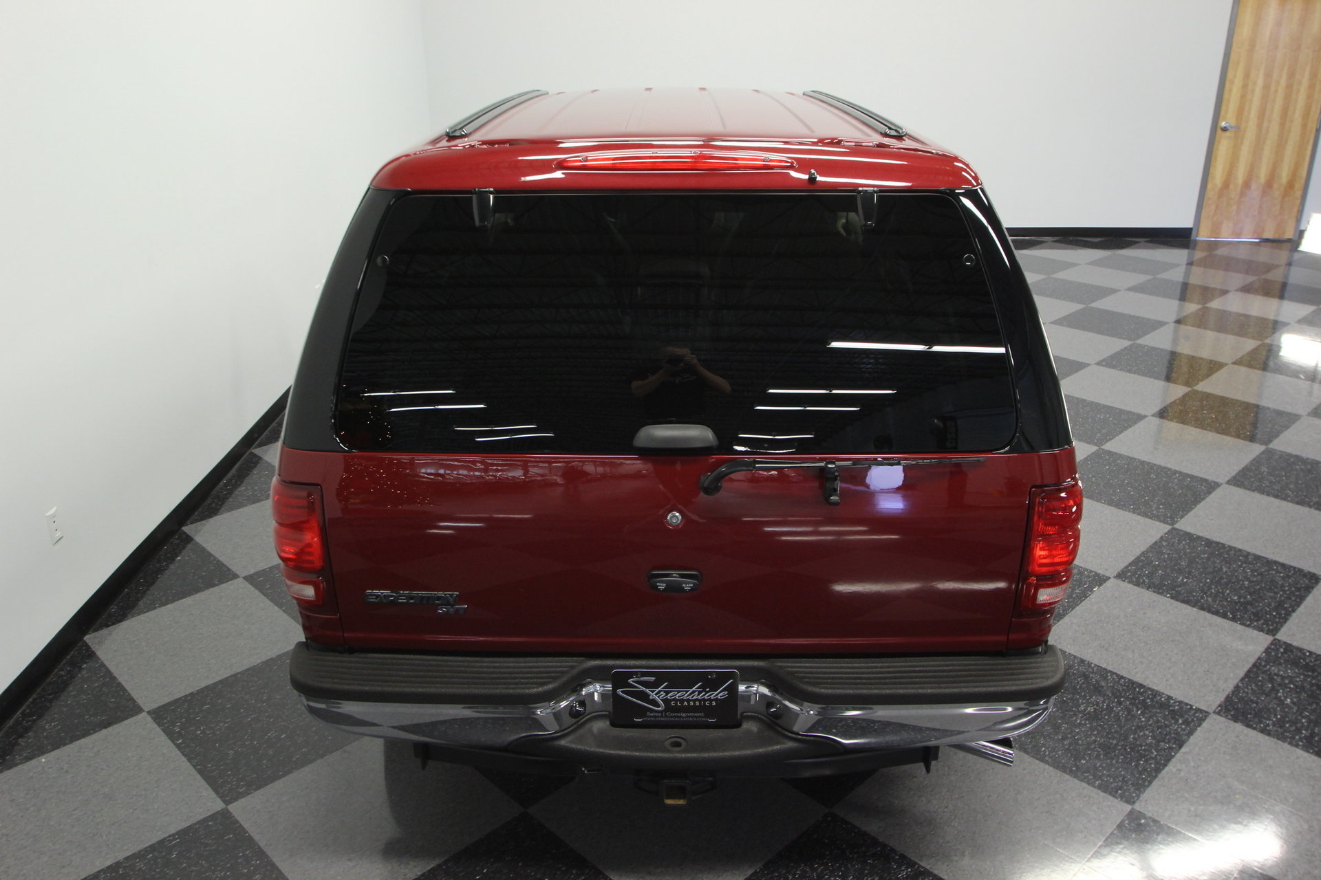 2001 Ford Expedition | Streetside Classics - The Nation's Trusted ...