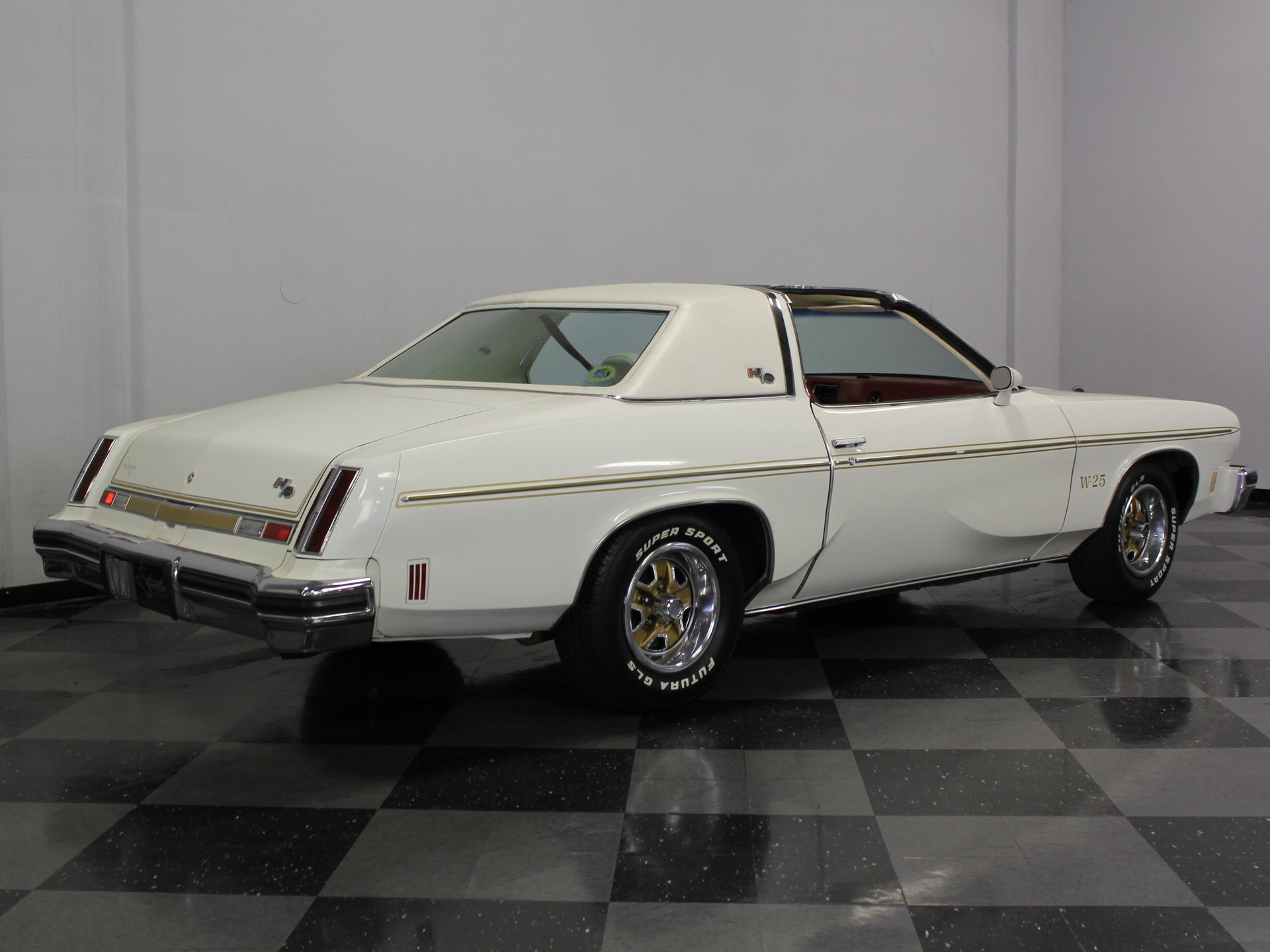 1975 Oldsmobile Cutlass | Streetside Classics - The Nation's Trusted ...
