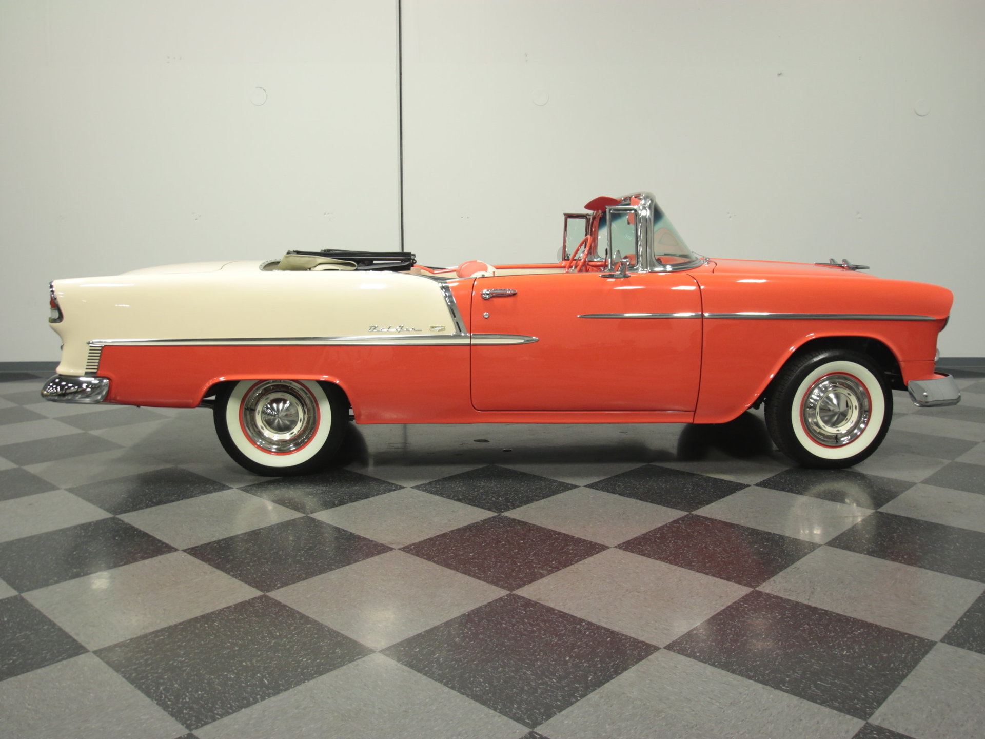 1955 Chevrolet Bel Air | Streetside Classics - The Nation's Trusted ...