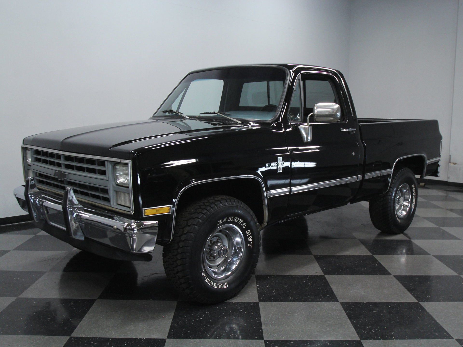 1986 Chevrolet Silverado | Streetside Classics - The Nation's Trusted ...