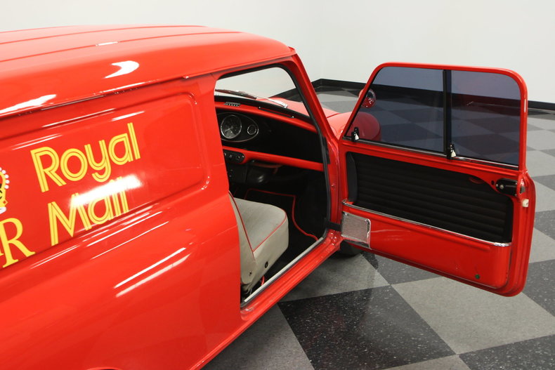 1966 Morris Mini | Streetside Classics - The Nation's Trusted Classic ...