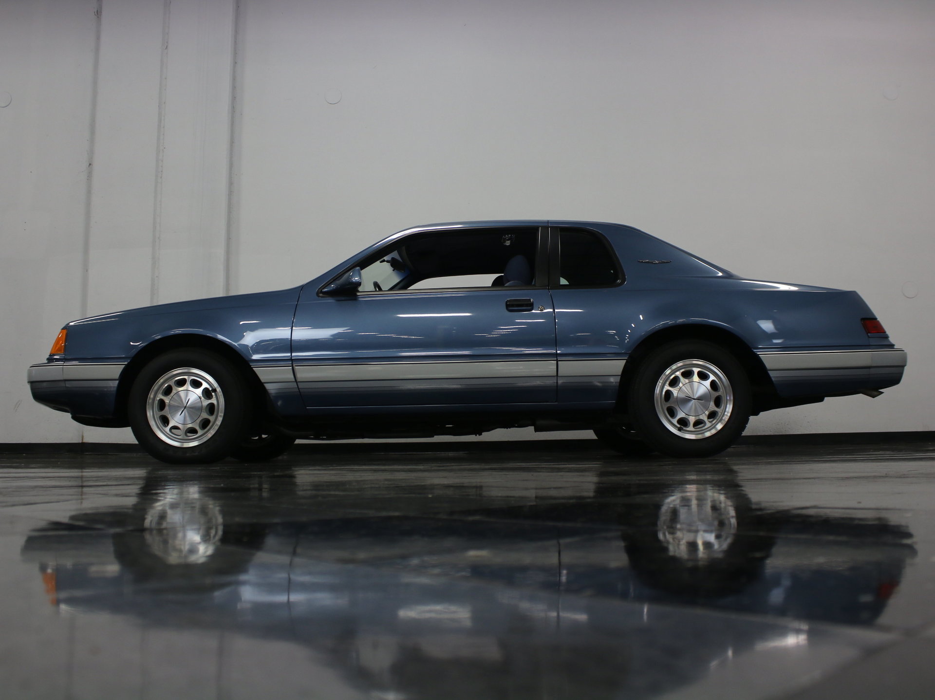 1985 Ford Thunderbird | Streetside Classics - The Nation's Trusted ...