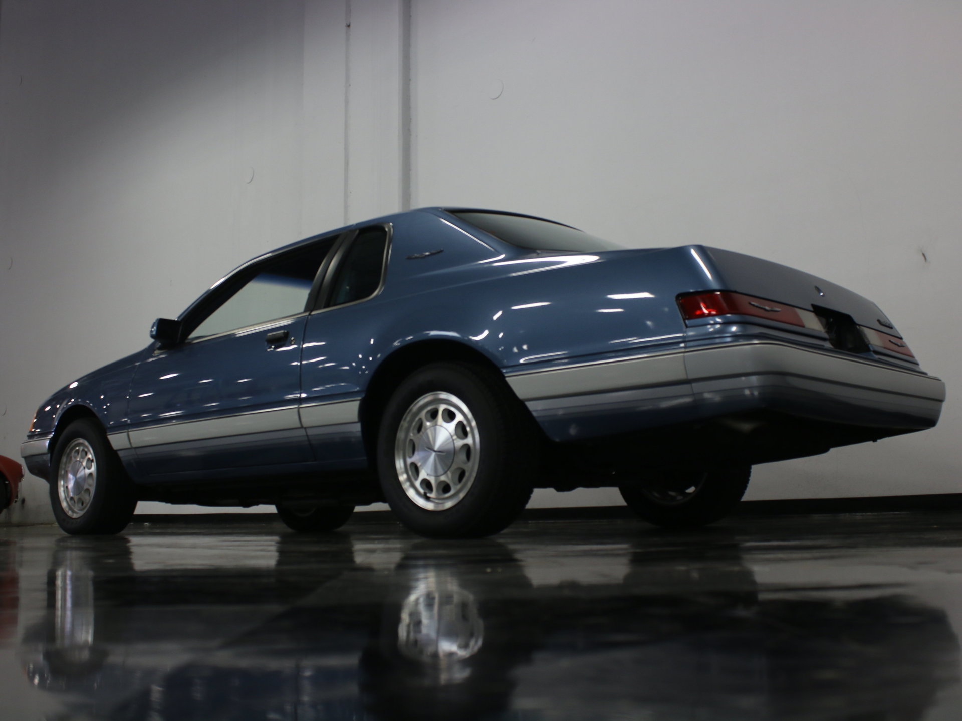 1985 Ford Thunderbird | Streetside Classics - The Nation's Trusted ...