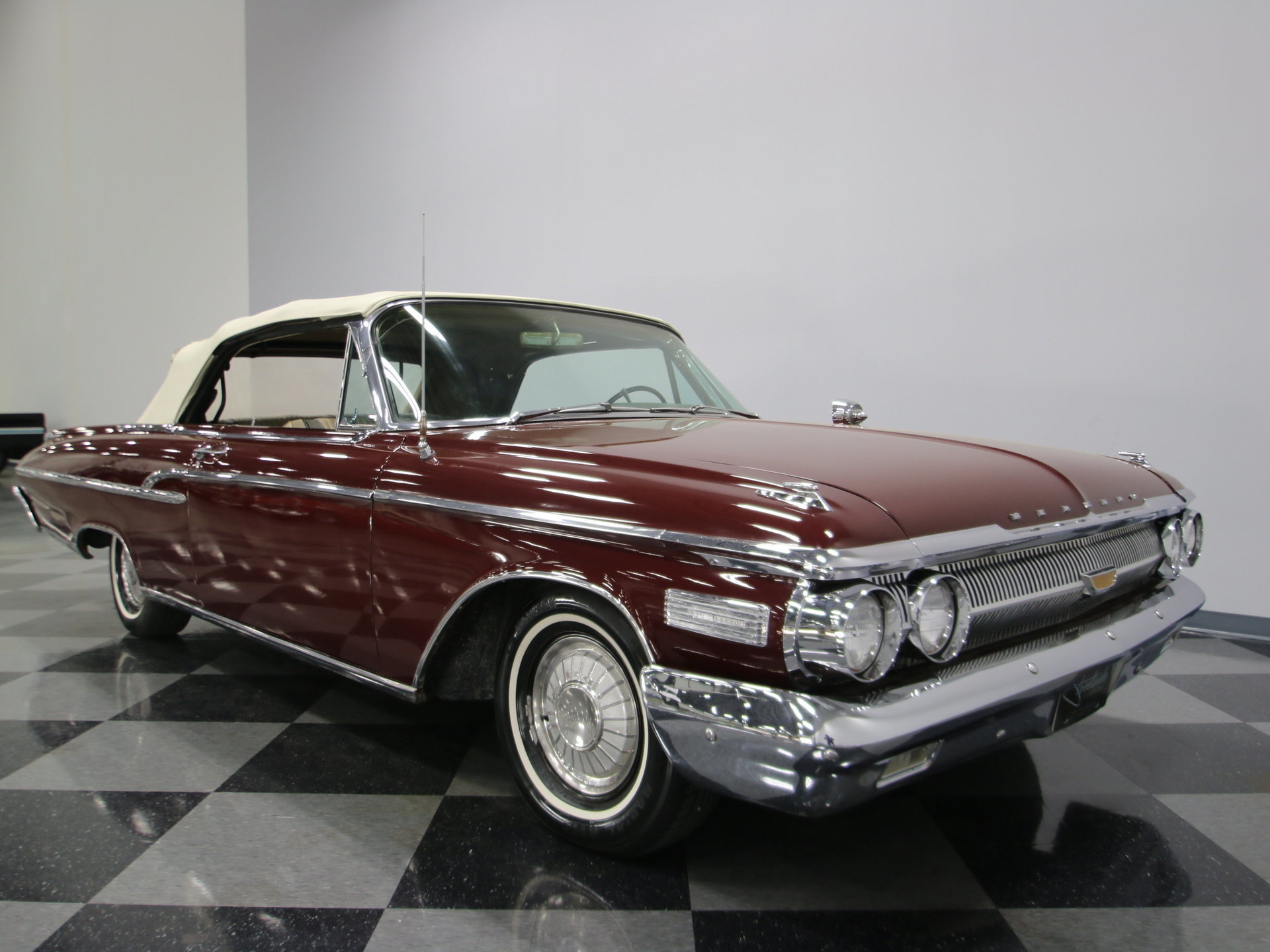 1962 Mercury Monterey | Streetside Classics - The Nation's Trusted ...