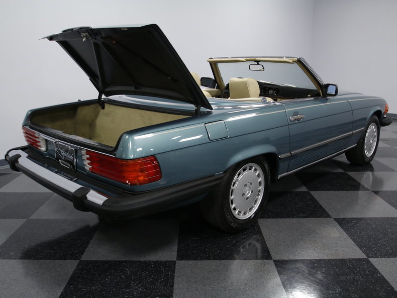 1988 Mercedes-Benz 560SL | Streetside Classics - The Nation's Trusted ...