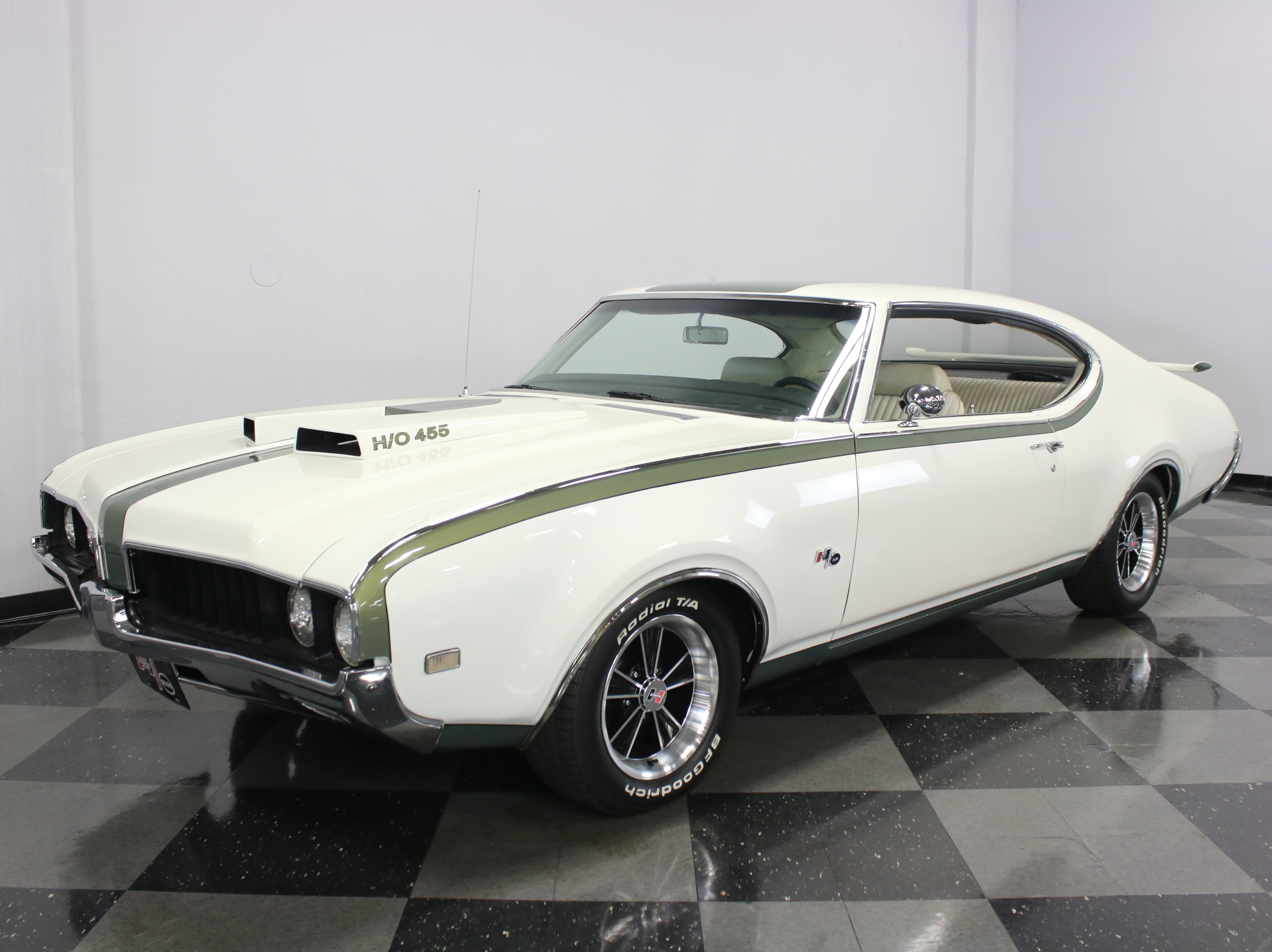 1969 Oldsmobile 442 | Streetside Classics - Classic & Exotic Car ...