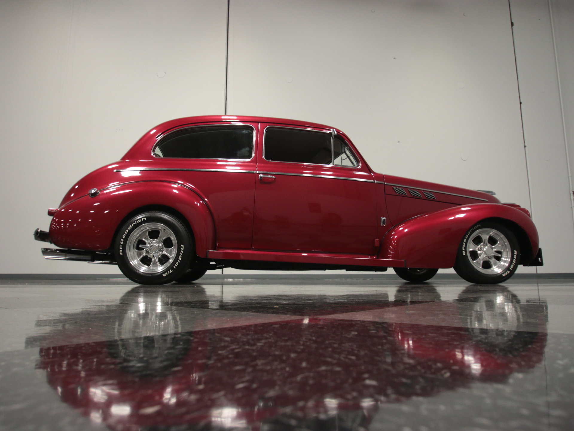 1940 Pontiac Deluxe | Streetside Classics - The Nation's Trusted ...