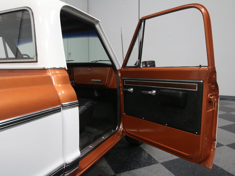 1970 Chevrolet C10 | Streetside Classics - Classic & Exotic Car ...