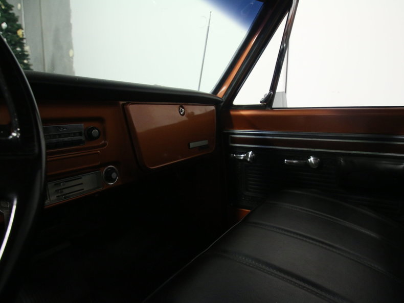1970 Chevrolet C10 | Streetside Classics - Classic & Exotic Car ...