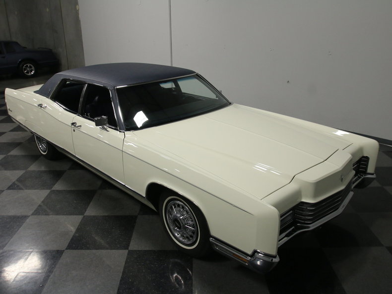 1970 Lincoln Continental | Streetside Classics - The Nation's Trusted ...