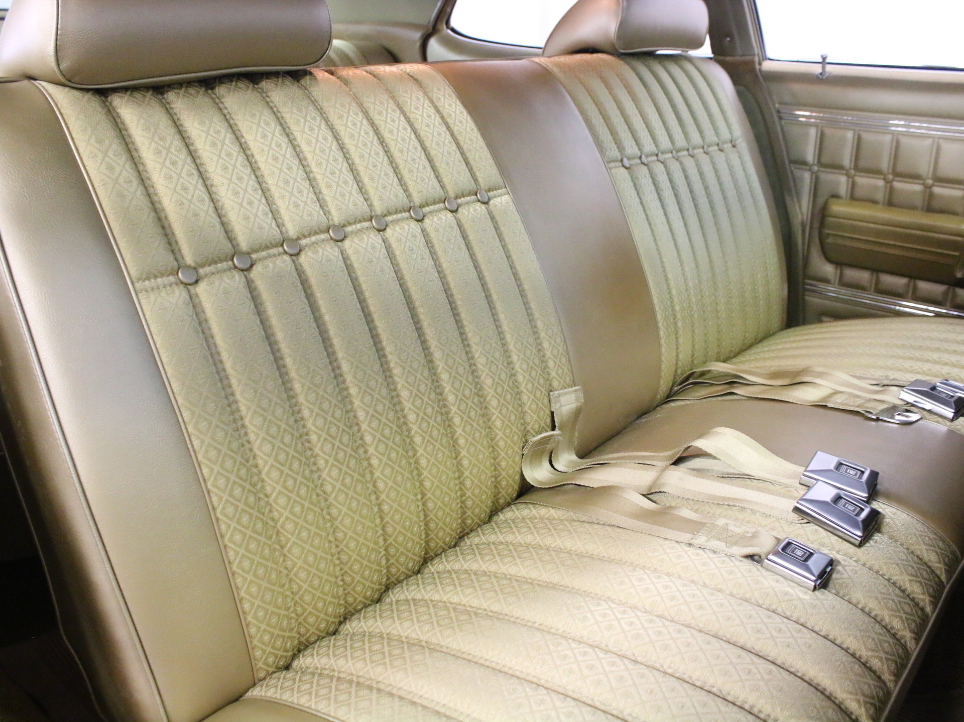 1970 Chevrolet Impala | Streetside Classics - The Nation's Trusted ...