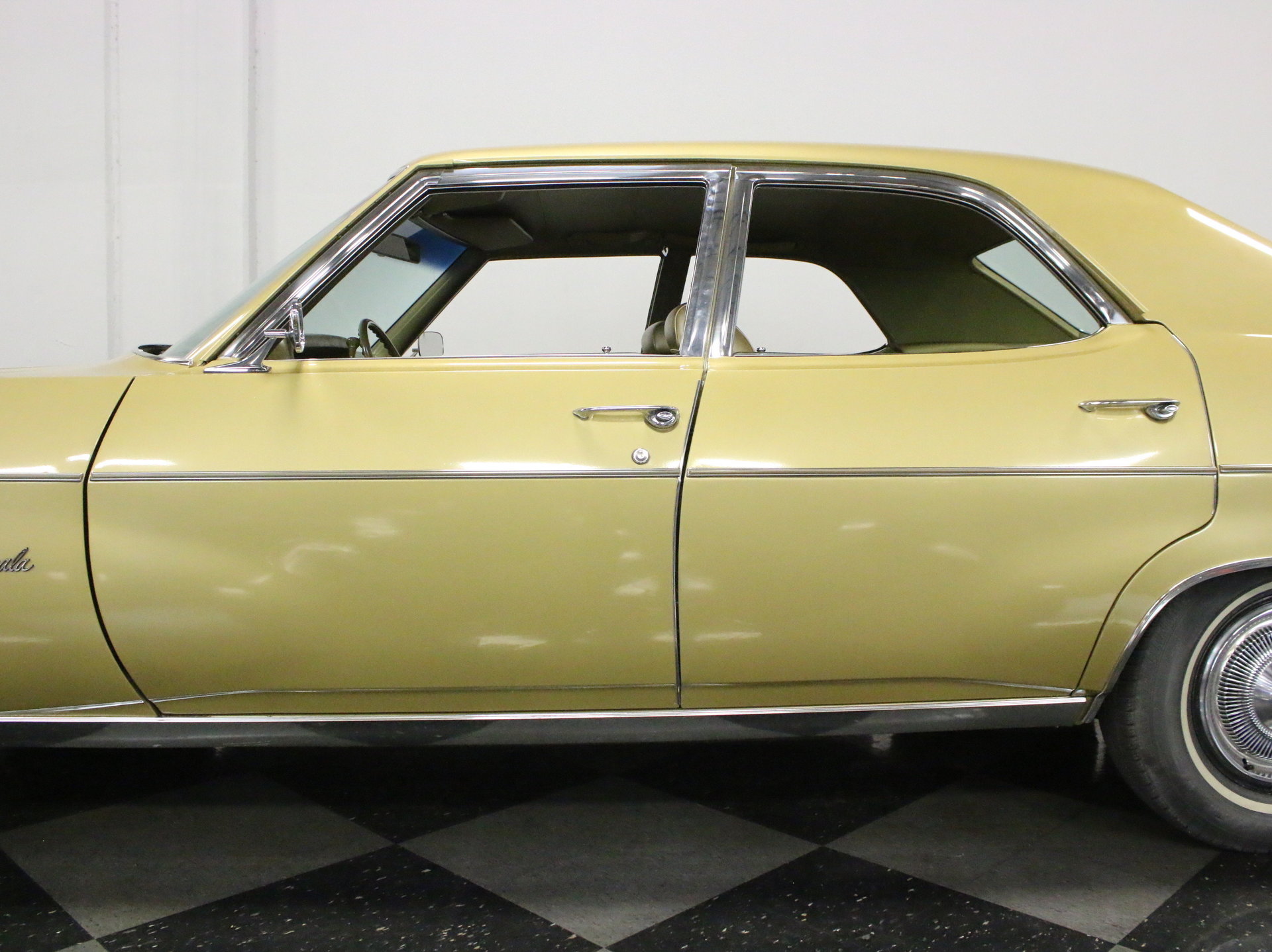 1970 Chevrolet Impala | Streetside Classics - The Nation's Trusted ...