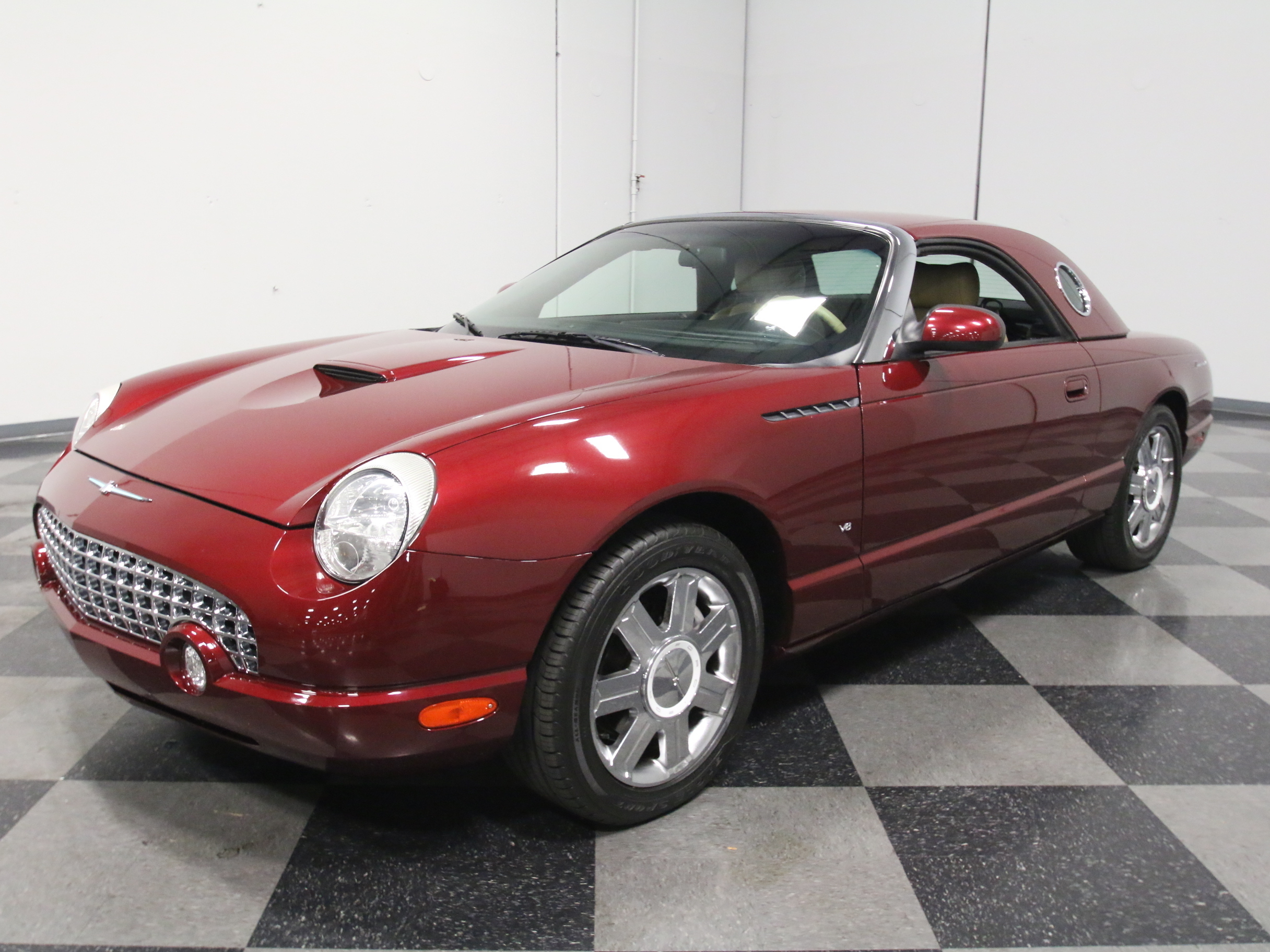 2004 Ford Thunderbird | Streetside Classics - The Nation's Top ...