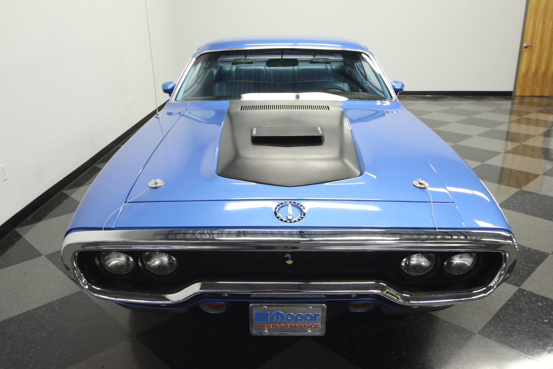1971 Plymouth Road Runner | Streetside Classics - The Nation's Trusted ...