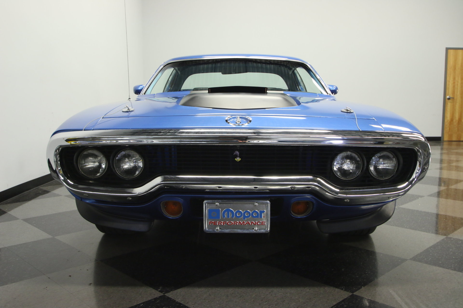 1971 Plymouth Road Runner | Streetside Classics - The Nation's Trusted ...