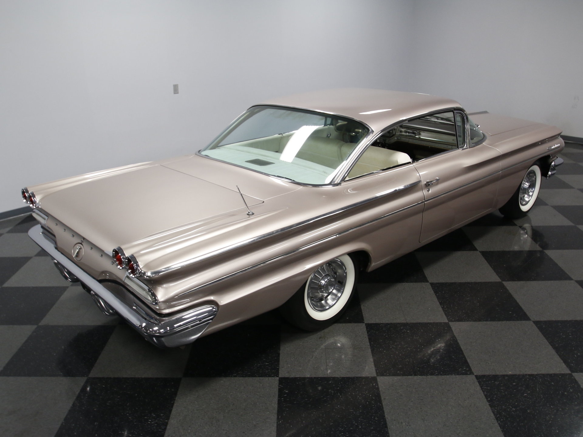 1960 Pontiac Catalina | Streetside Classics - The Nation's Trusted ...
