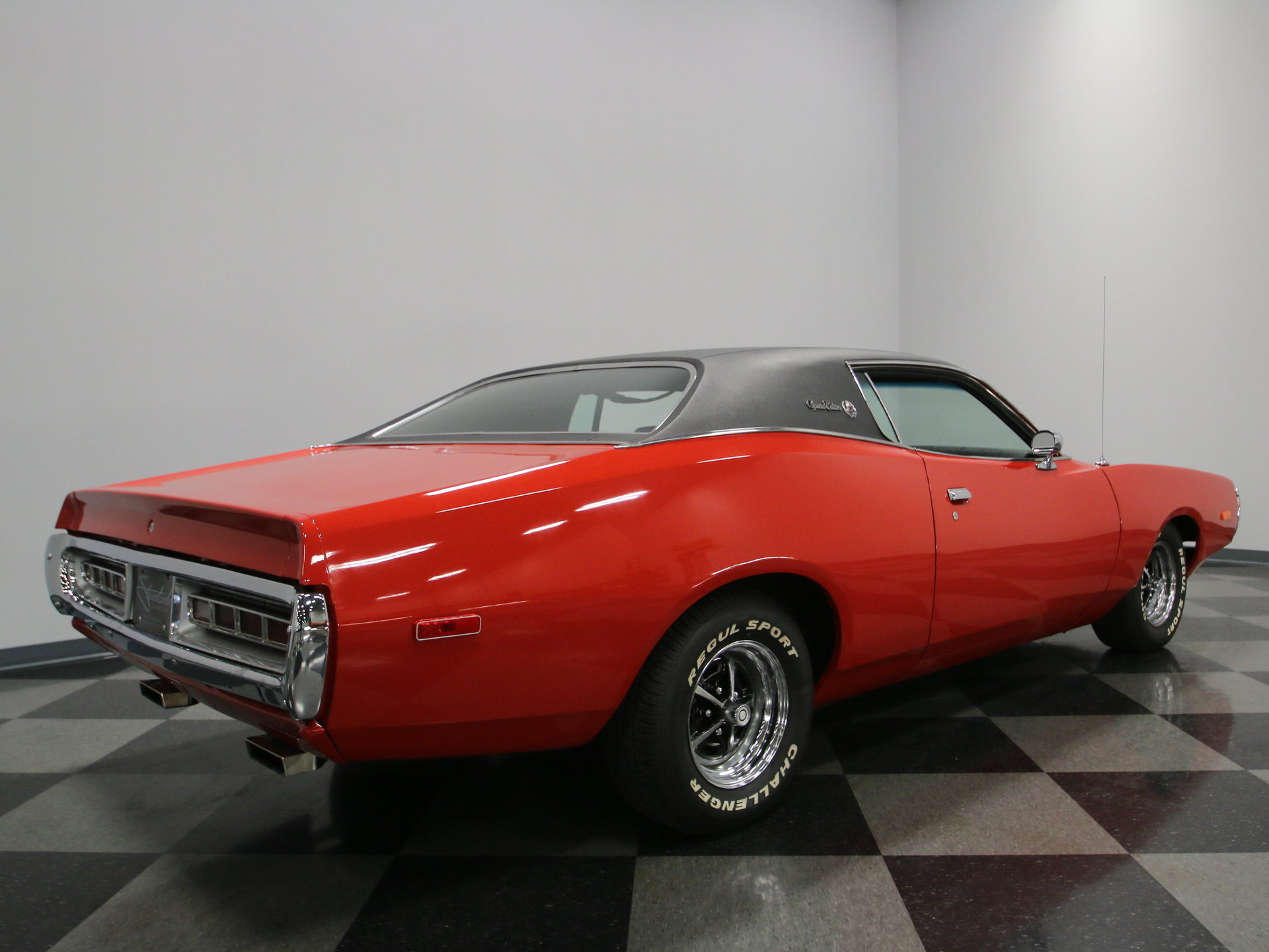 1972 Dodge Charger | Streetside Classics - The Nation's Trusted Classic ...