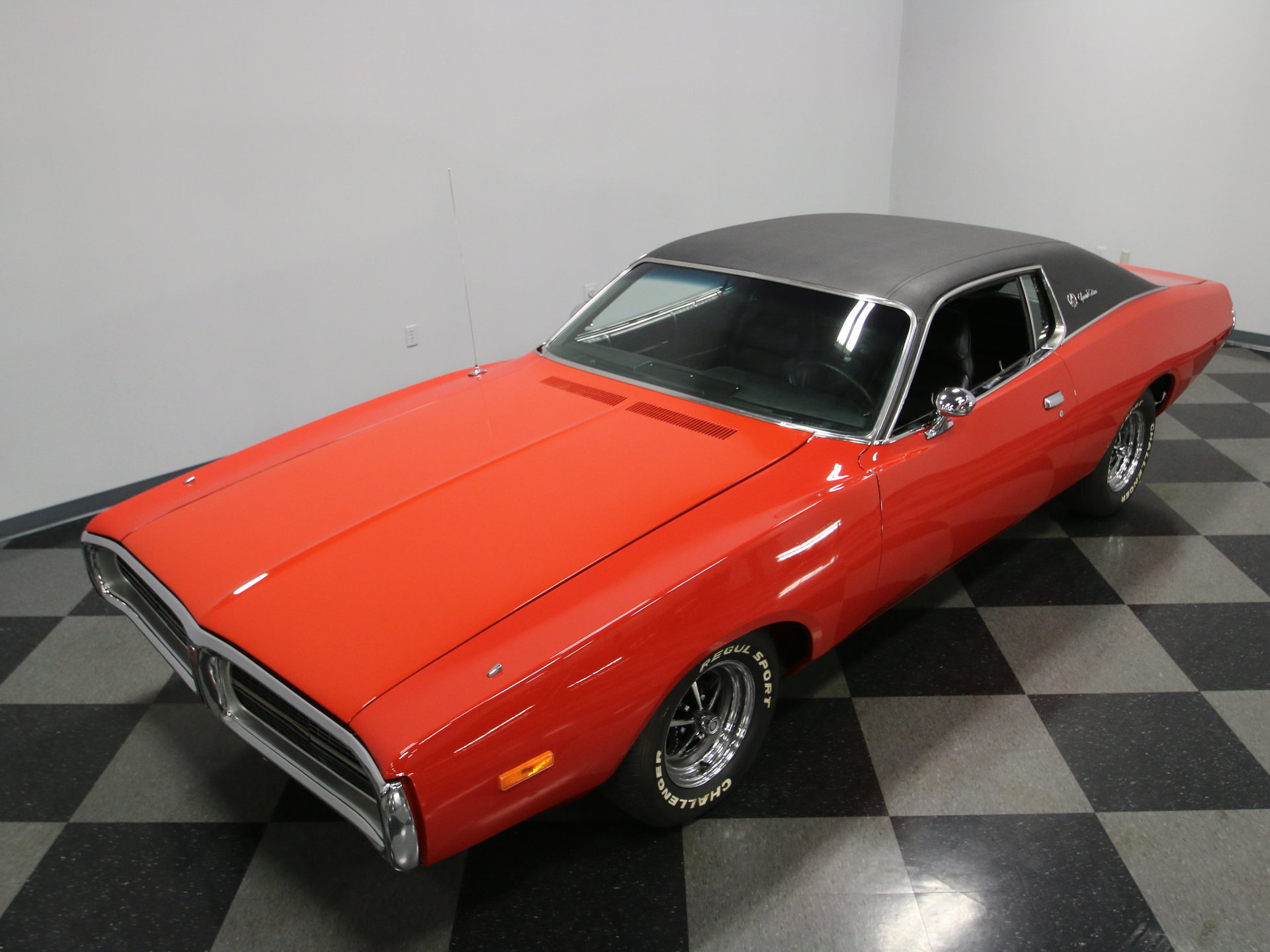 1972 Dodge Charger | Streetside Classics - The Nation's Trusted Classic ...