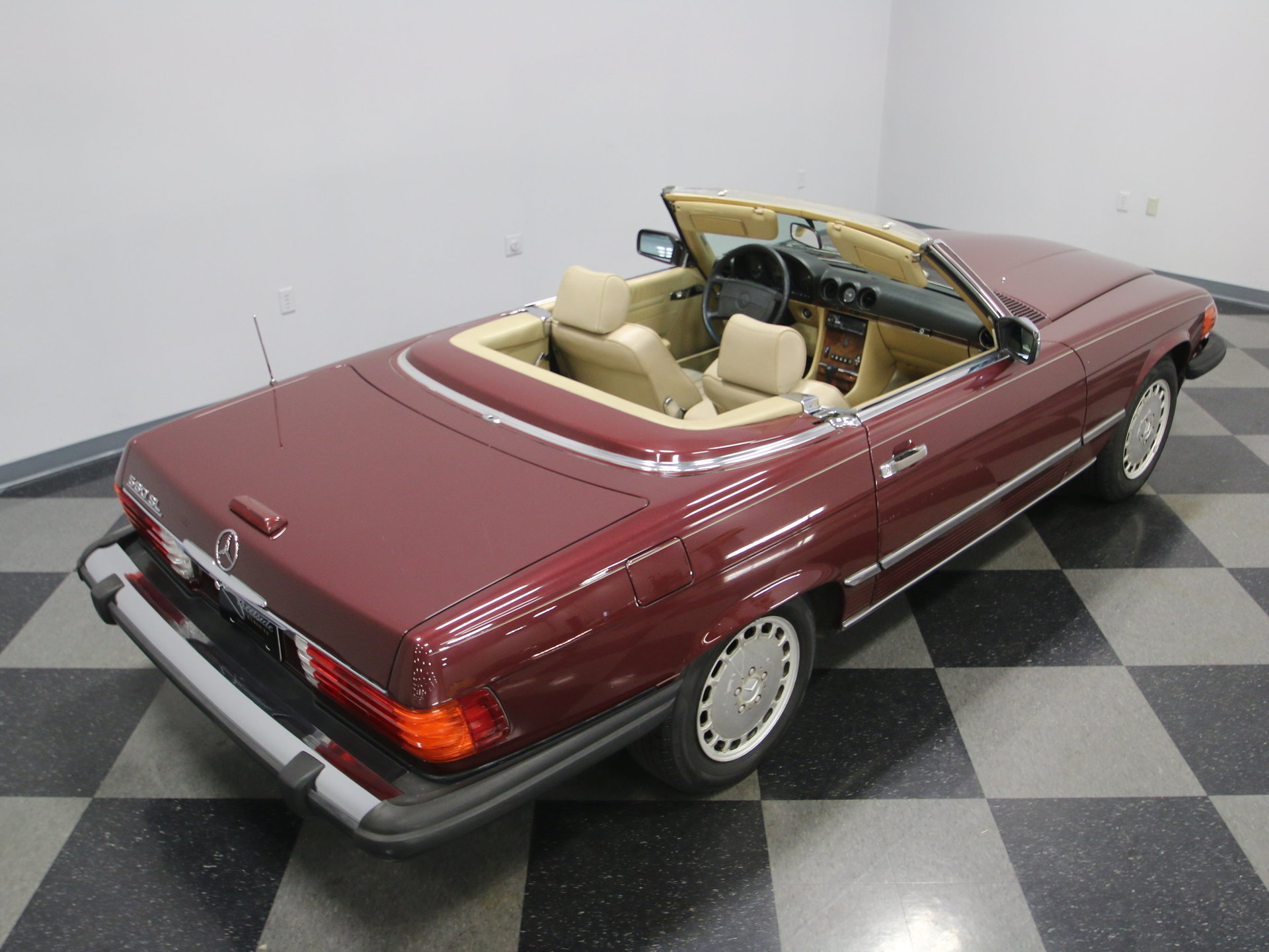 1988 Mercedes-Benz 560SL | Streetside Classics - The Nation's Trusted ...