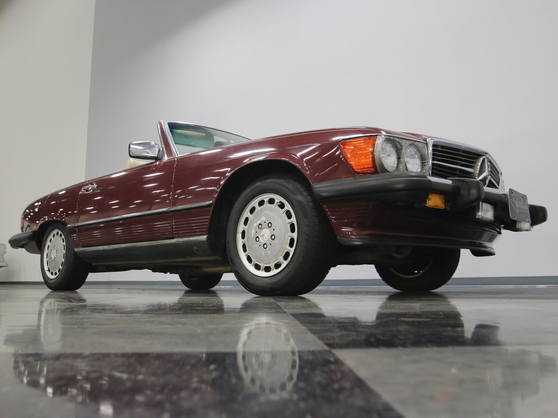 1988 Mercedes-Benz 560SL | Streetside Classics - The Nation's Trusted ...