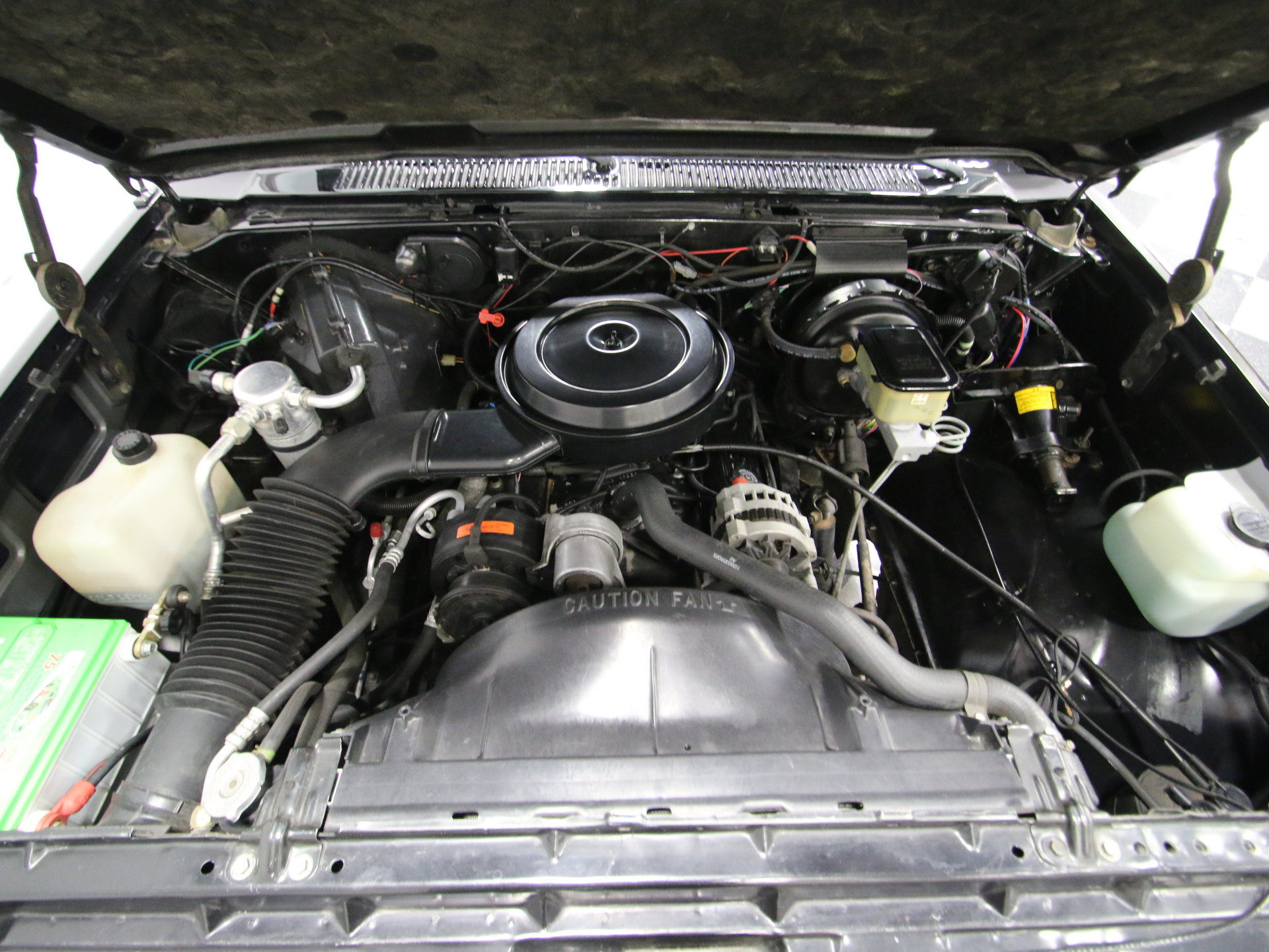 1989 Chevrolet Suburban | Streetside Classics - The Nation's Trusted ...