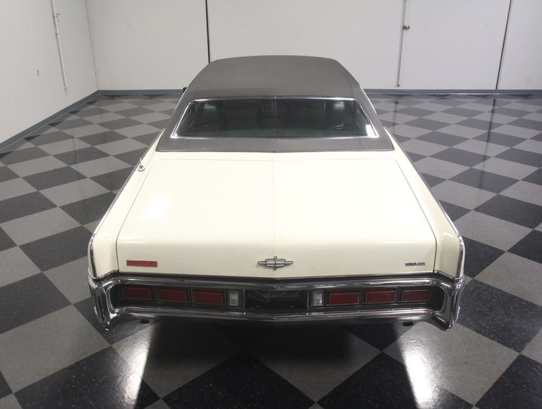 1972 Lincoln Continental | Streetside Classics - The Nation's Trusted ...