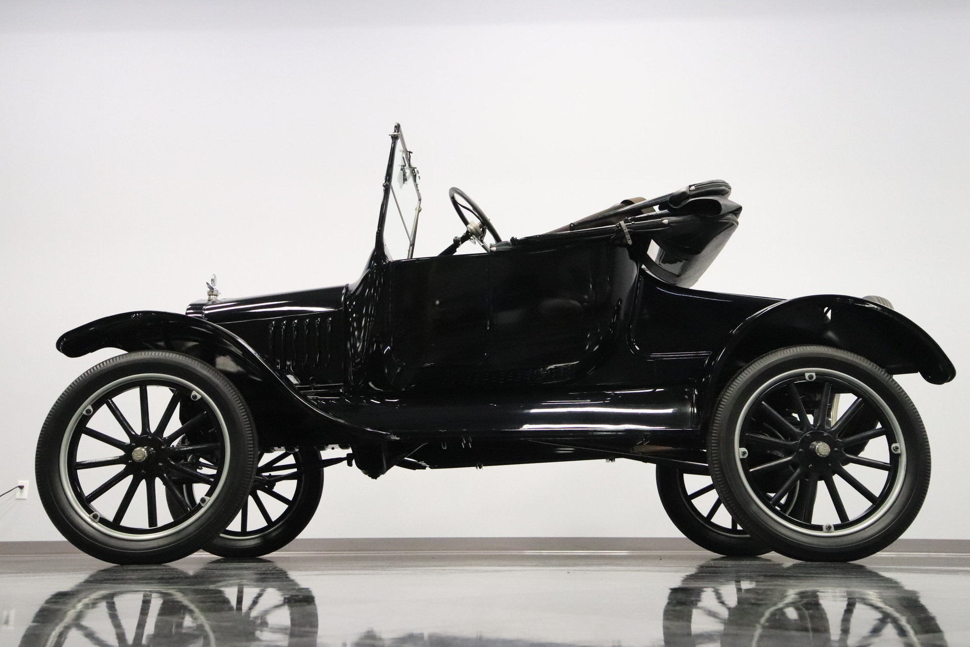1923 Ford Model T | Streetside Classics - The Nation's Trusted Classic ...