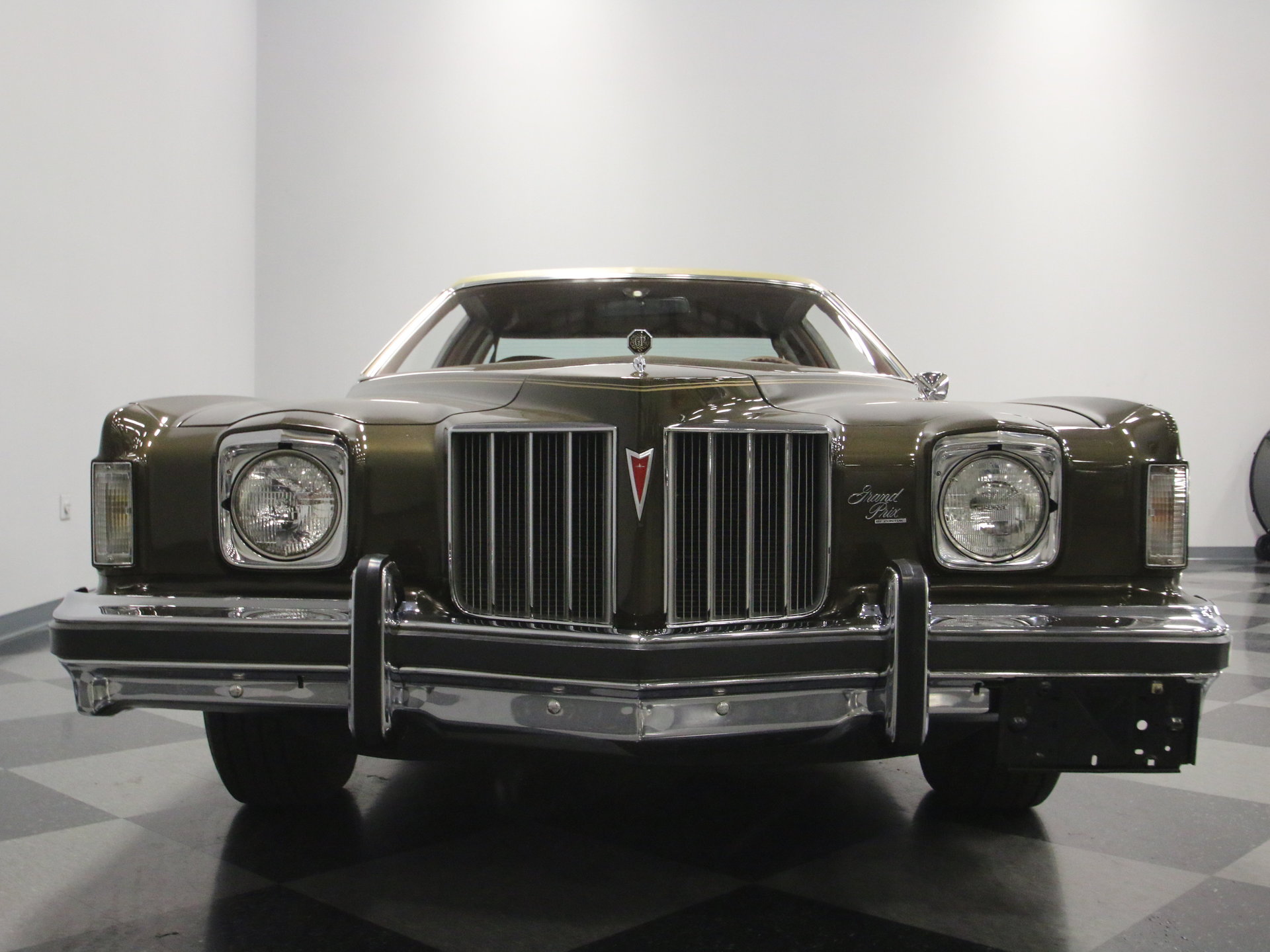 1975 Pontiac Grand Prix | Streetside Classics - The Nation's Trusted ...