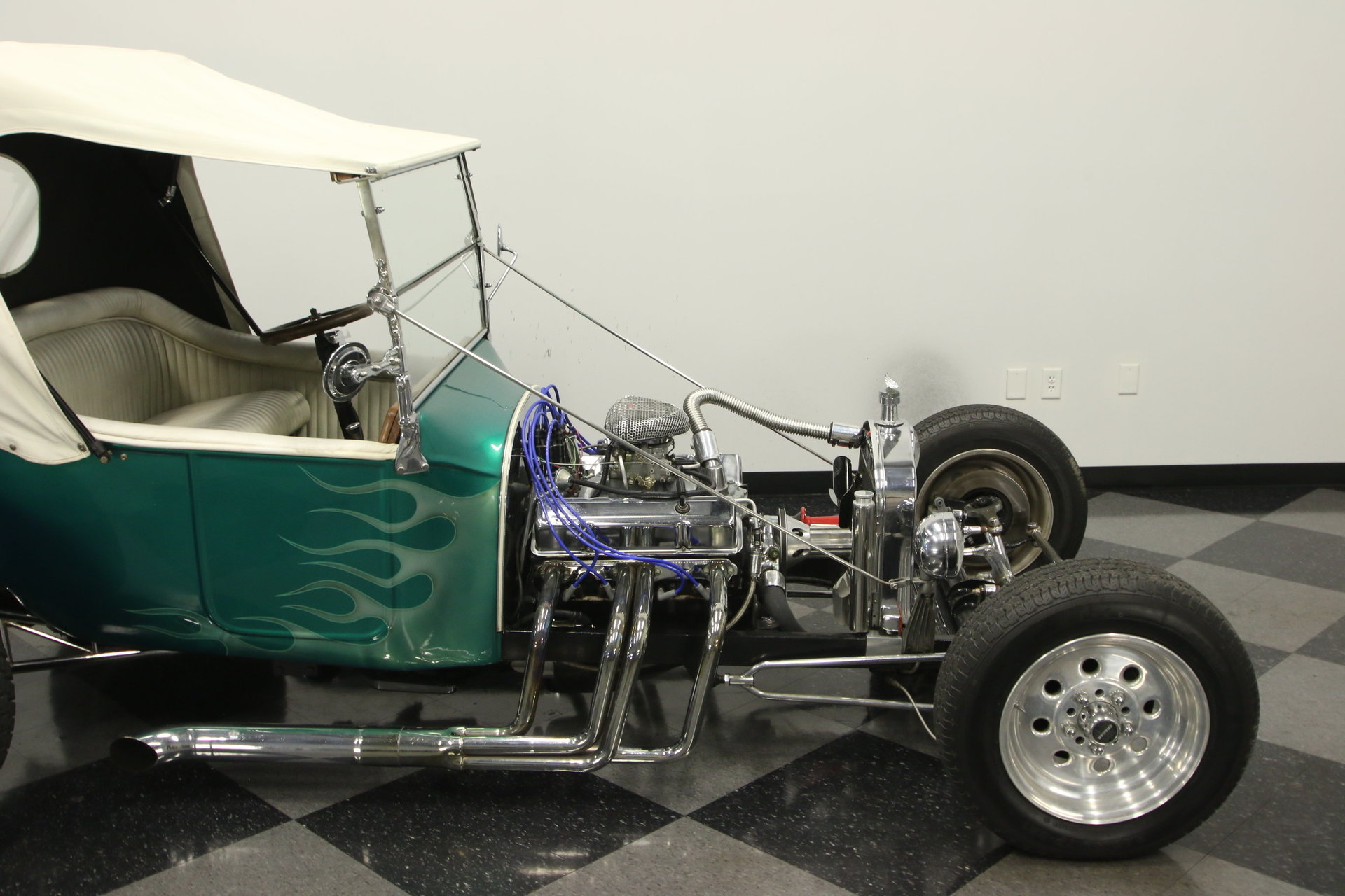 1923 Ford T-Bucket | Streetside Classics - The Nation's Trusted Classic ...