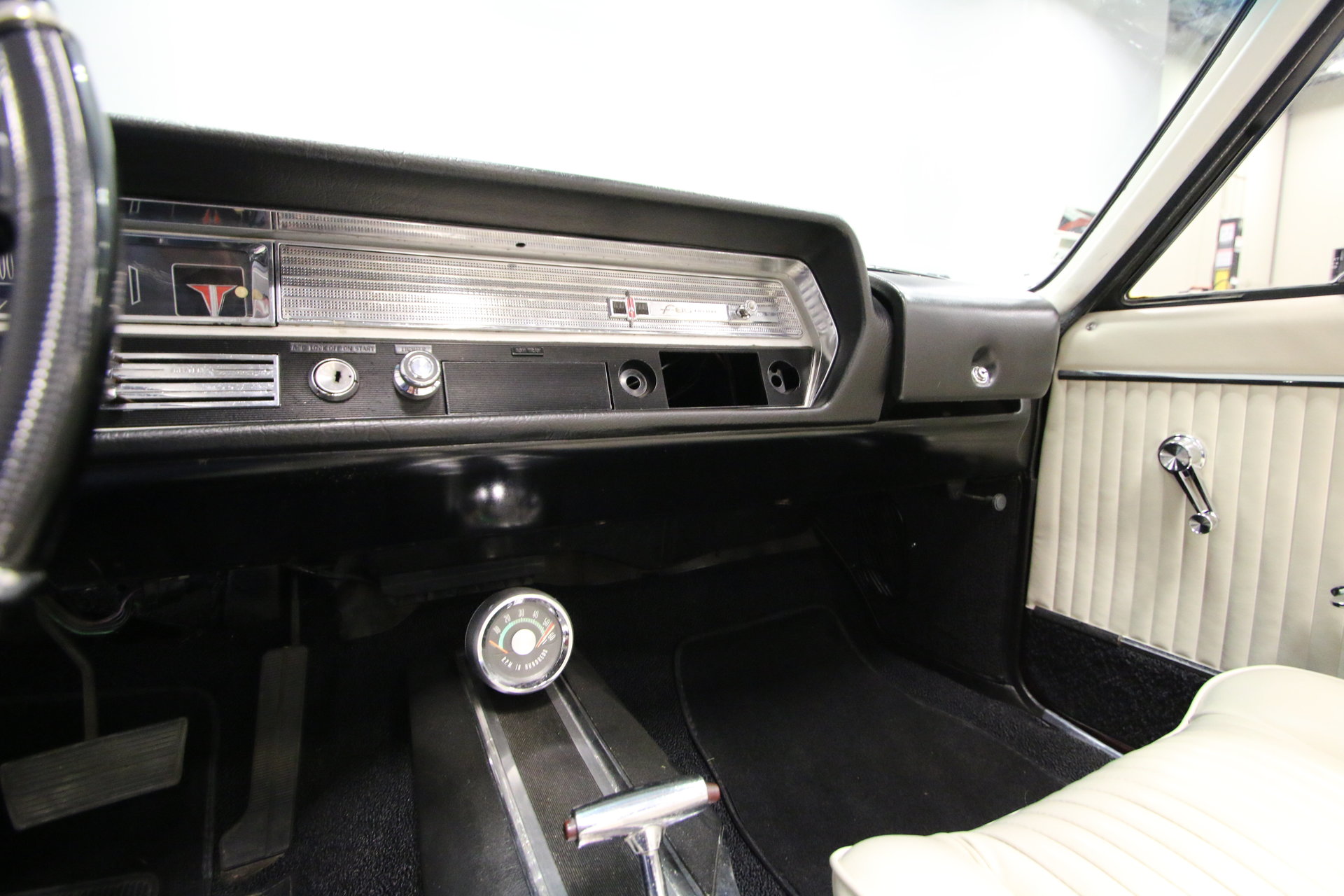 1964 Oldsmobile Cutlass | Streetside Classics - The Nation's Trusted ...