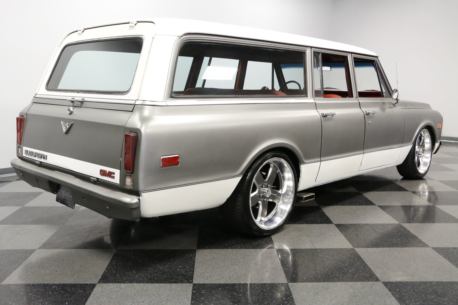 1971 GMC Suburban | Streetside Classics - The Nation's Trusted Classic ...