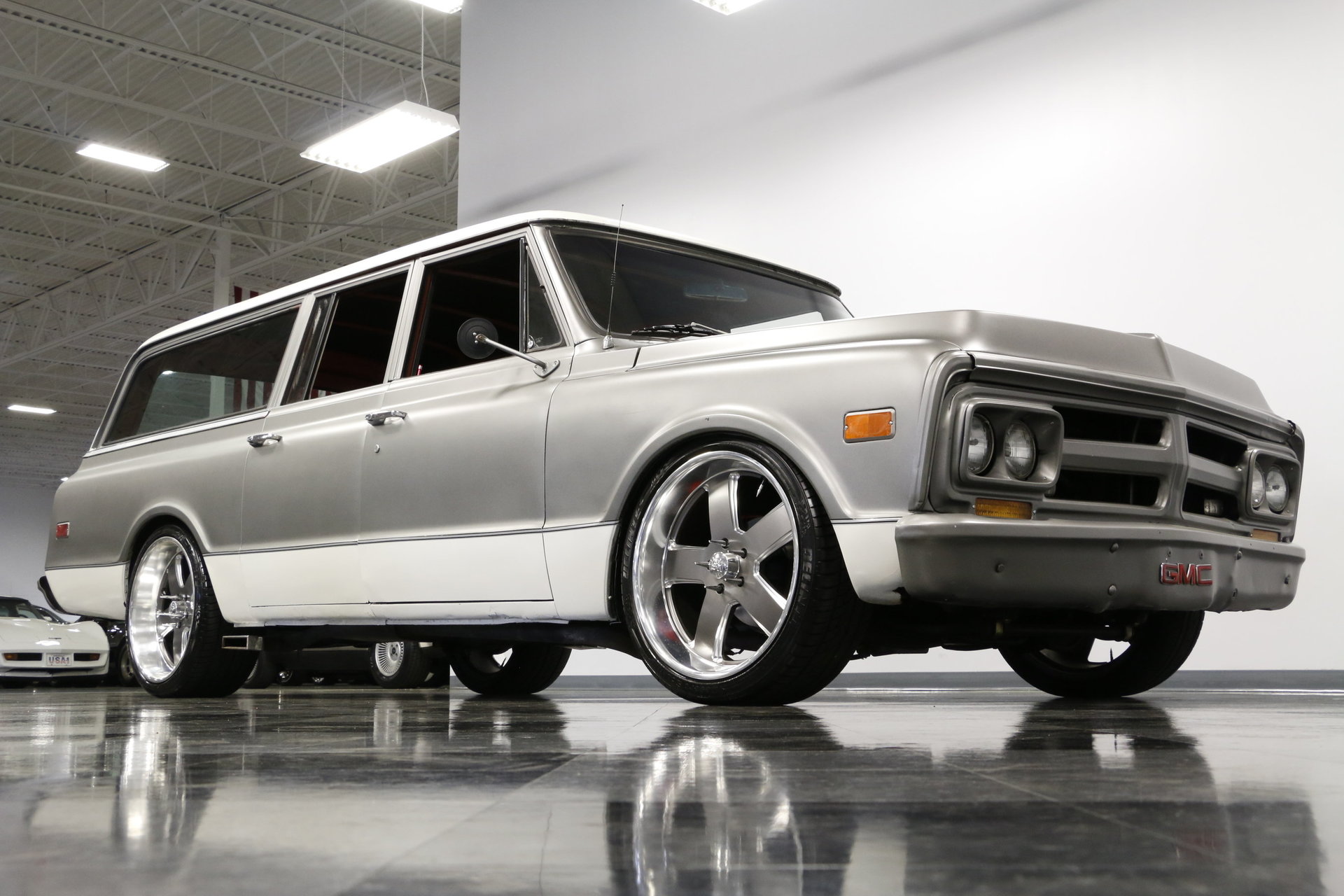 1971 GMC Suburban | Streetside Classics - The Nation's Trusted Classic ...