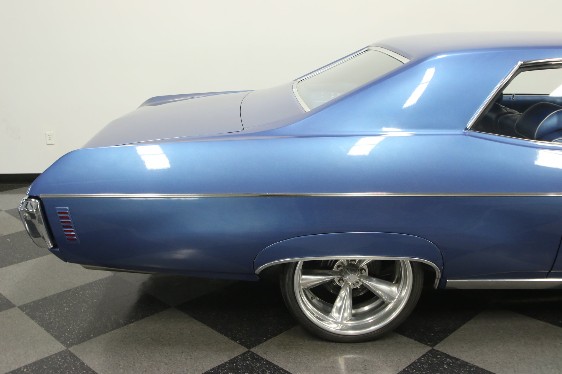 1970 Chevrolet Impala | Streetside Classics - The Nation's Trusted ...