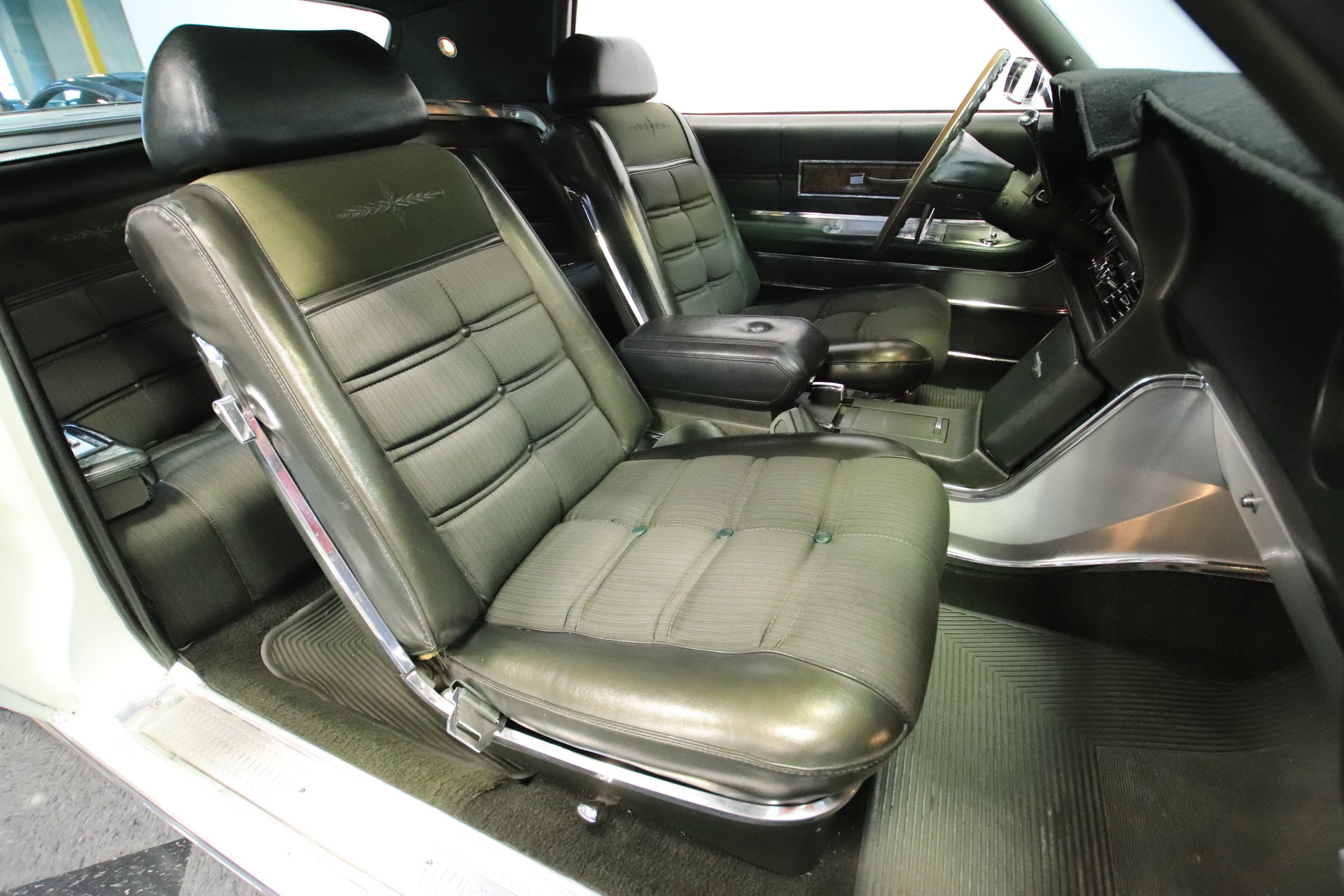 1968 Ford Thunderbird | Streetside Classics - The Nation's Trusted ...