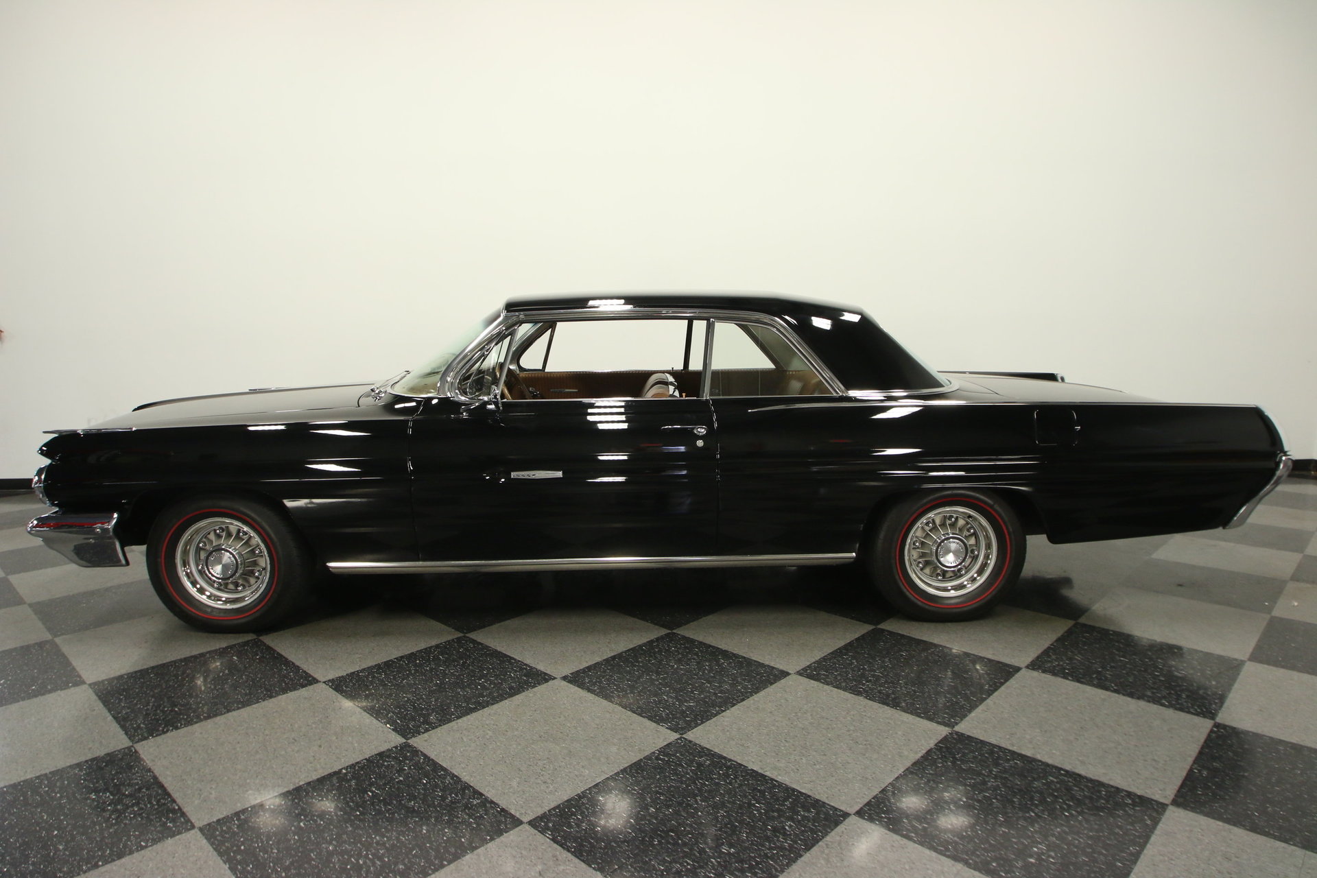 1962 Pontiac Grand Prix | Streetside Classics - The Nation's Trusted ...