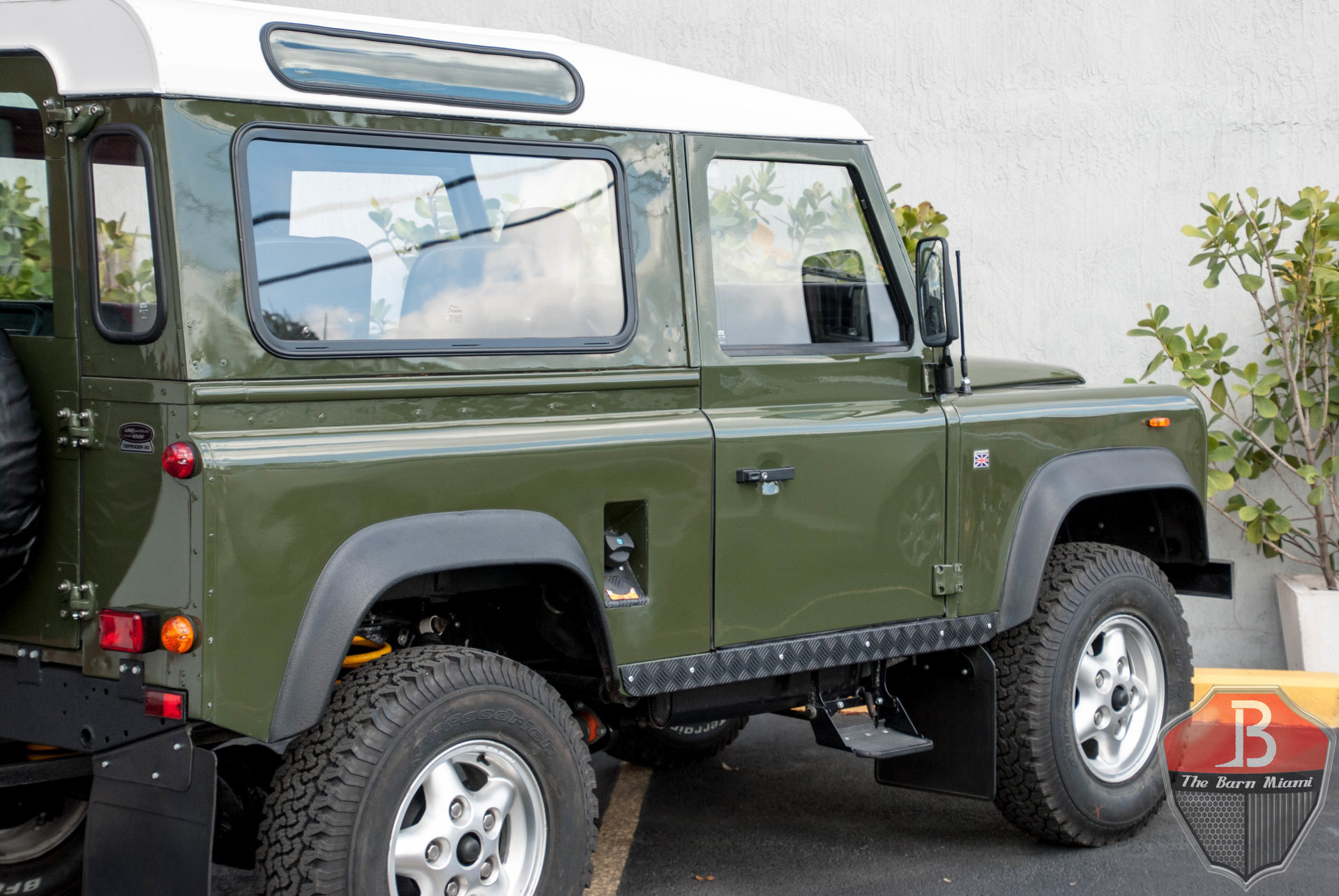1988 Land Rover Defender | The Barn Miami