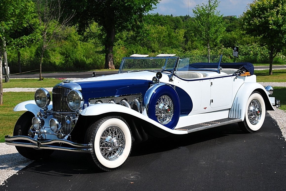 1984 DUESENBERG II WALKER LAGRANDE | Volo Auto Museum