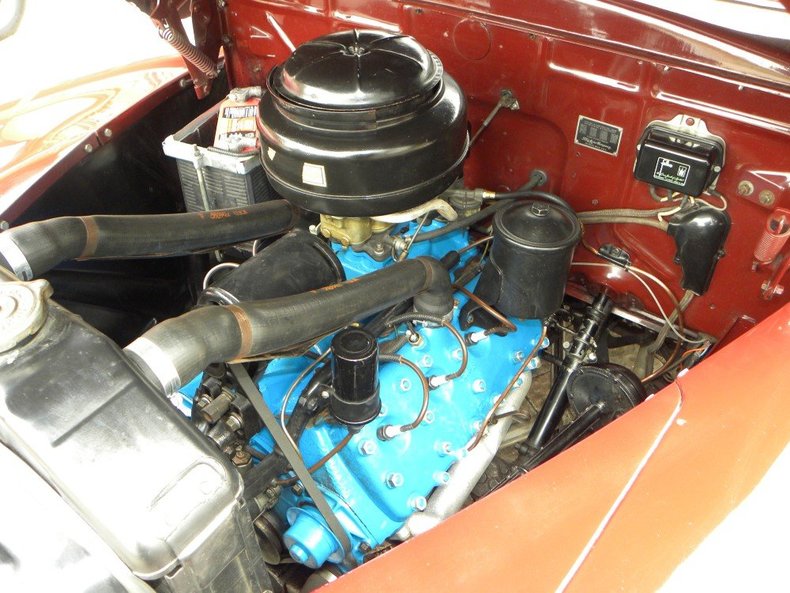 1946 Ford Super Deluxe | Volo Auto Museum