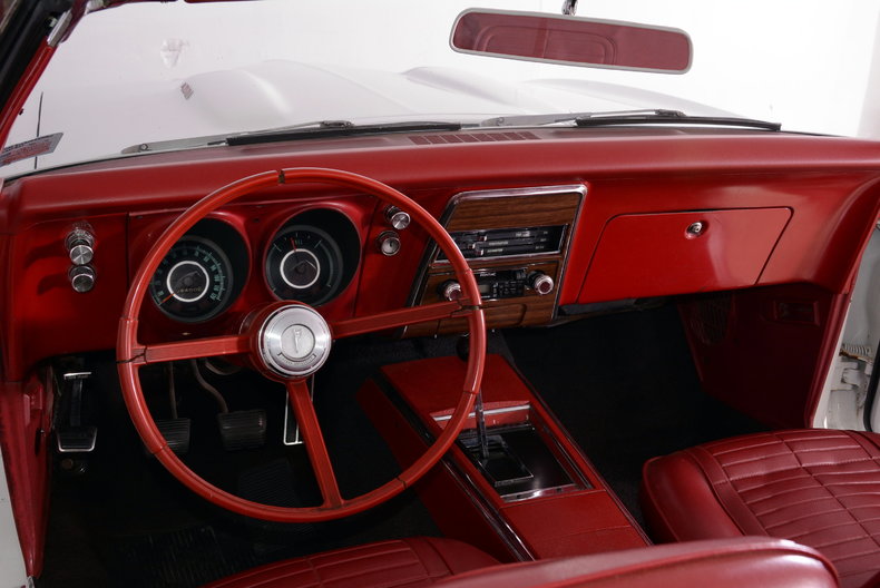 1967 Pontiac Firebird | Volo Auto Museum