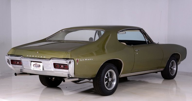 1968 Pontiac LeMans | Volo Auto Museum