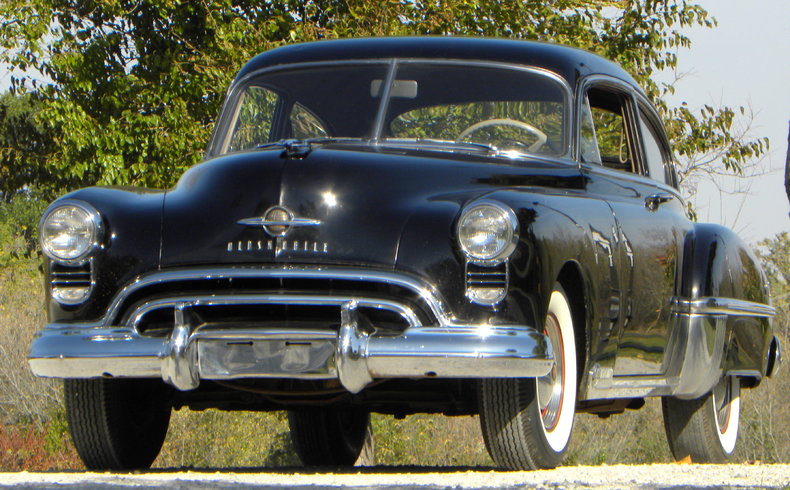 1949 Oldsmobile Rocket 88 | Volo Auto Museum