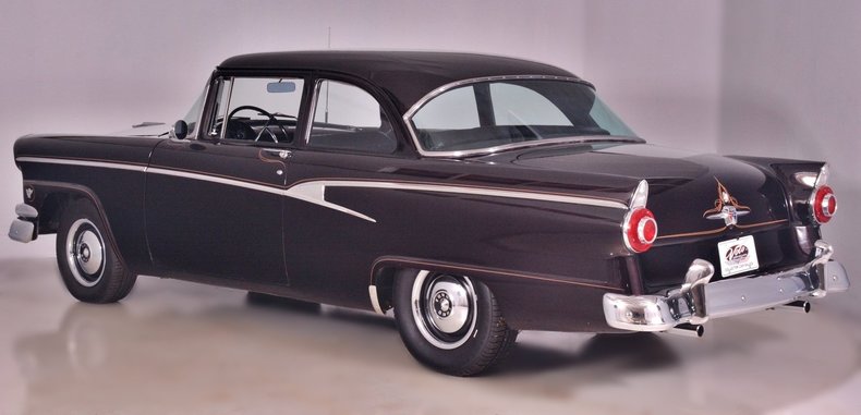 1956 Ford Customline | Volo Auto Museum