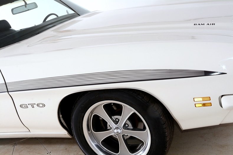 1971 Pontiac GTO | Volo Auto Museum