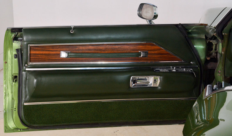 1972 Buick Riviera | Volo Auto Museum