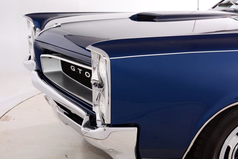 1966 Pontiac GTO | Volo Auto Museum