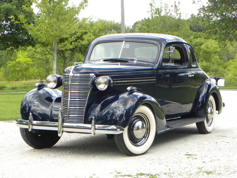 1938 Chevrolet Master Deluxe | Volo Auto Museum