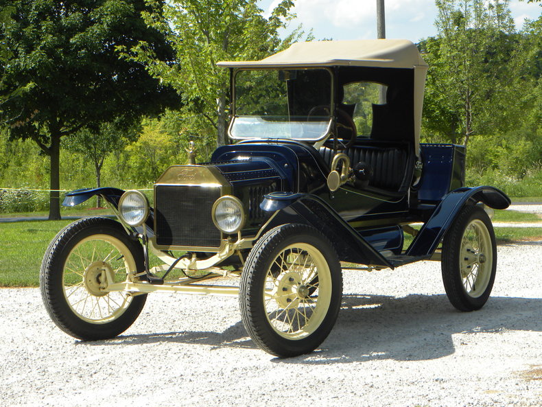 1915 Ford Model T | Volo Auto Museum
