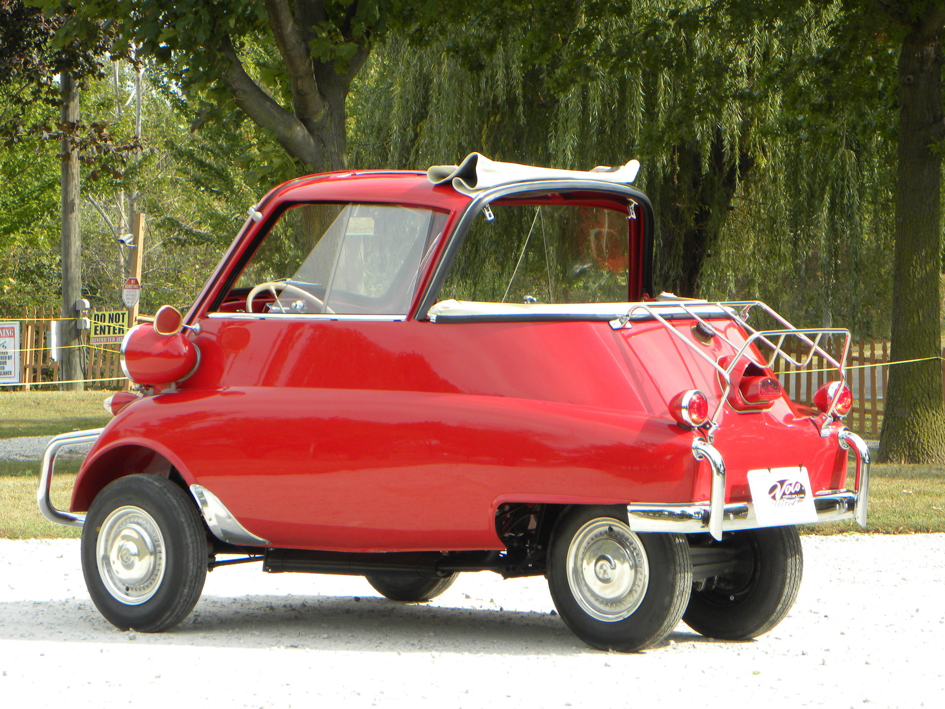1957 BMW Isetta | Volo Auto Museum