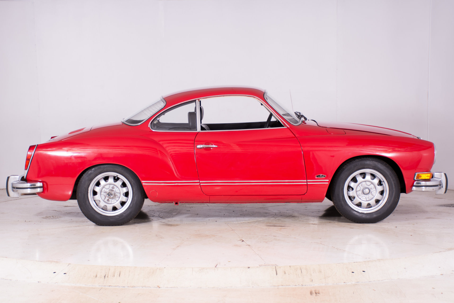 1974 Volkswagen Karmann Ghia | Volo Auto Museum