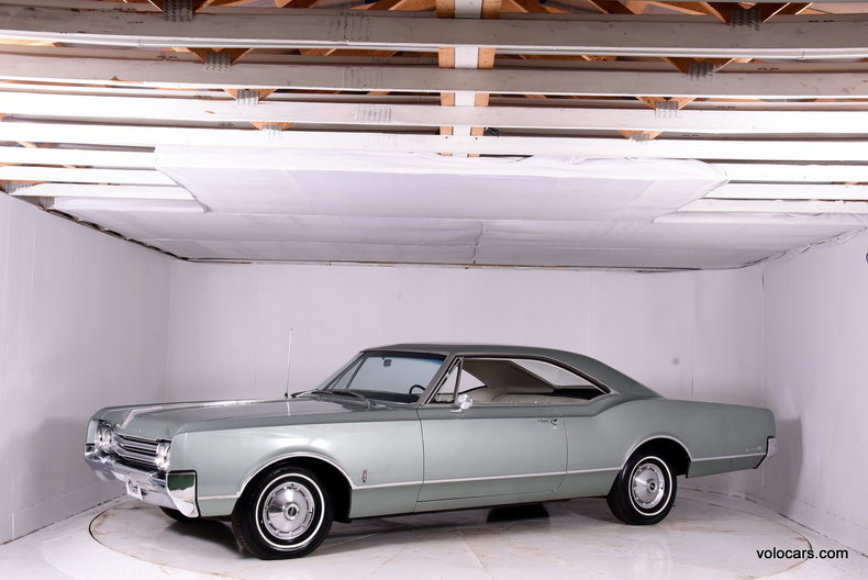 1965 Oldsmobile Dynamic 88 | Volo Auto Museum